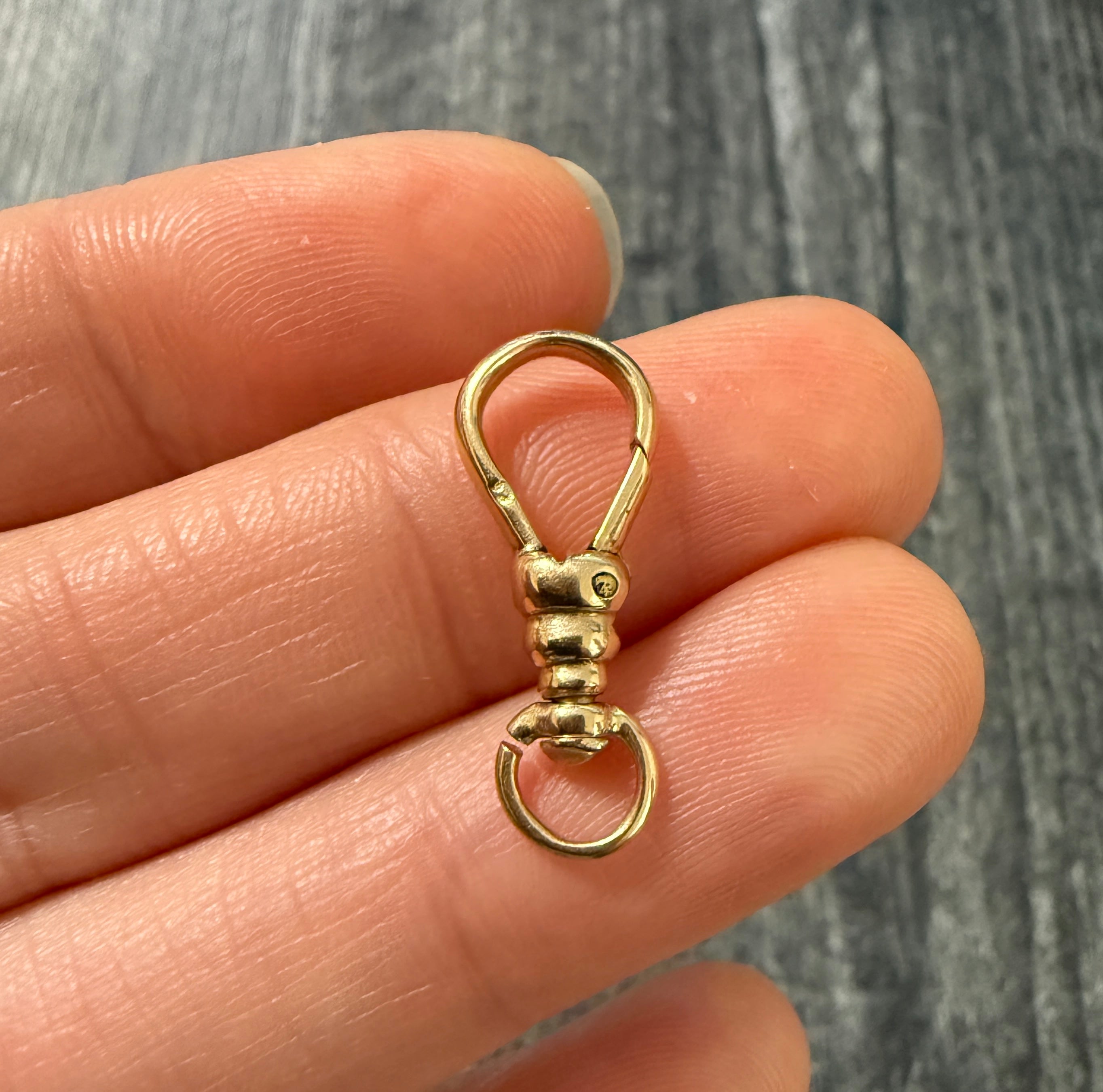 Antique 14K Gold Swiveling Dog Clip – Alpha & Omega Jewelry